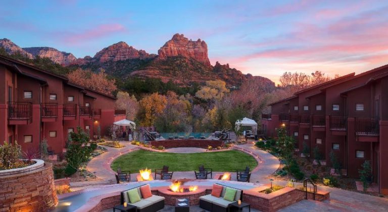 19 Best Luxury Resorts in Arizona - top resorts and pools