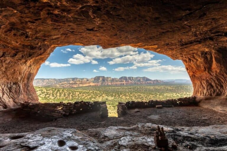 17 Best Caves in Arizona to Explore - Arizona Caverns